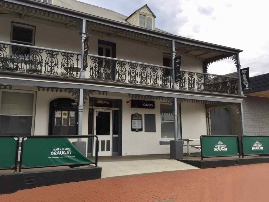 OUT OF TOWN PUBS FROM LAUNCESTON » Heads Up Guide 2021